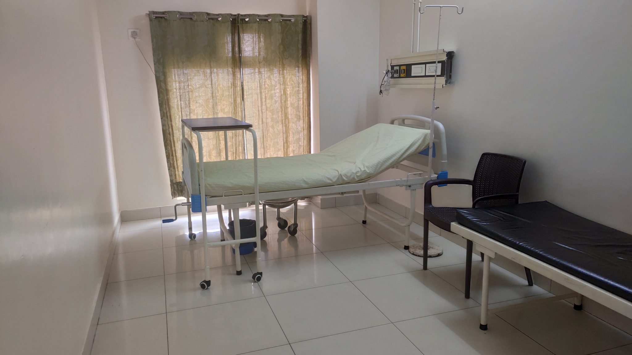 Gallery - GEE BEE HOSPITAL